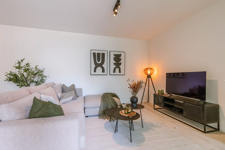 Huswell - Beautiful Apartment With Parking Close T - Ostend
