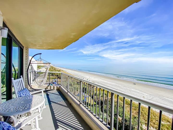 Oceanfront Modern Condo W 8 Water Features - Myrtle Beach, SC