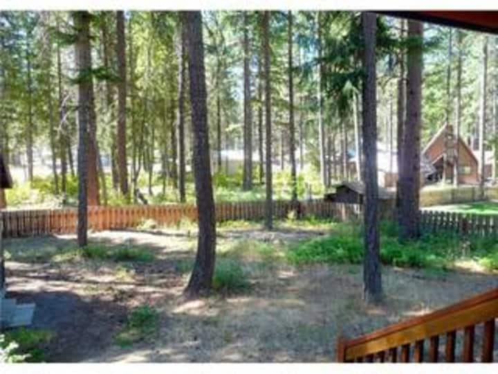 Quarterboard Cottage -A Wonderfully Unique Cabin - Plain, WA