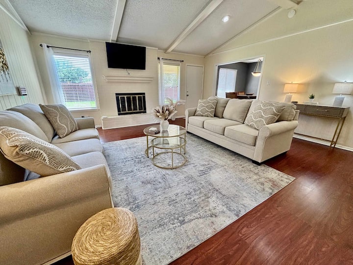 Blue Jay's Magnolia - 3br 2ba - Family Friendly - Lubbock