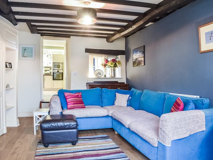 Celebration Cottage - Whitby