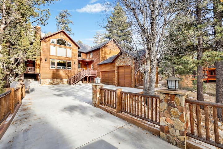 Fox Farm Gold Rush Lodge*hot Tub*games*central* - Big Bear Lake, CA