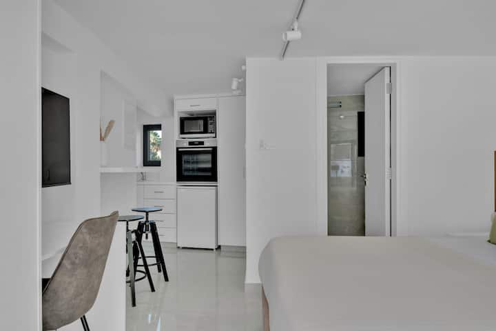 Phaedrus Living: Alkminis Seaview Suites Litore - Paphos