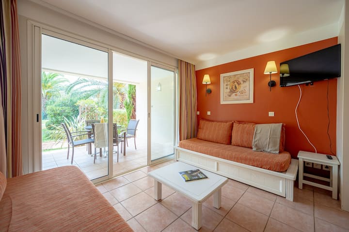 Pierre&vacances-studio 4 Pers-alcôve-balcon-clim - Porquerolles