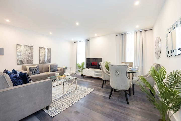 Summer Stays | Sleeps 4 | Relocation |Contractors - 크로이던
