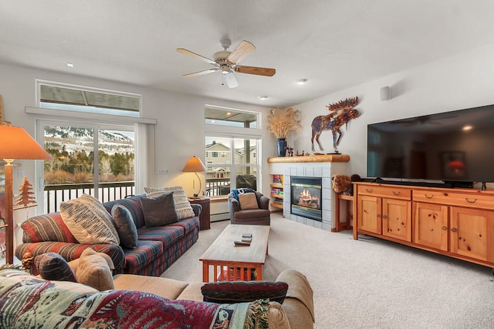 New Listing! 3 Br Silverthorne Townhome! - Silverthorne, CO