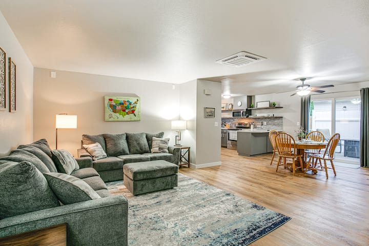 Updated Duplex Home < 1 Mi To Downtown Enumclaw! - Enumclaw, WA
