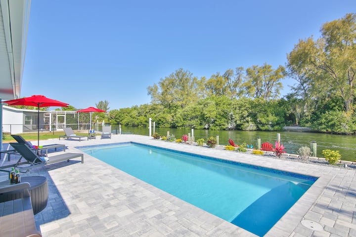 St. Lucia - Heated Pool, 40 Ft. Boat Dock, With Wa - Bradenton, FL