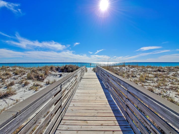Wonderful Gulf Front 2/2.5 Townhome At Regency Cab - Pensacola Beach, FL