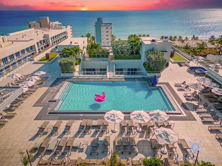 Amazing Pool+ Gym| Hollywood Beach - Hollywood, FL