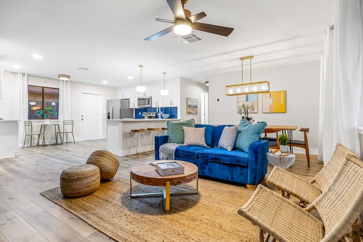 Coastal Oasis - Unique 2br Beach Bungalow - Cape Canaveral, FL