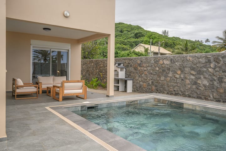 Villa Grand Bois, Pmr, Avec Sa Piscine Chauffée - Saint-Pierre