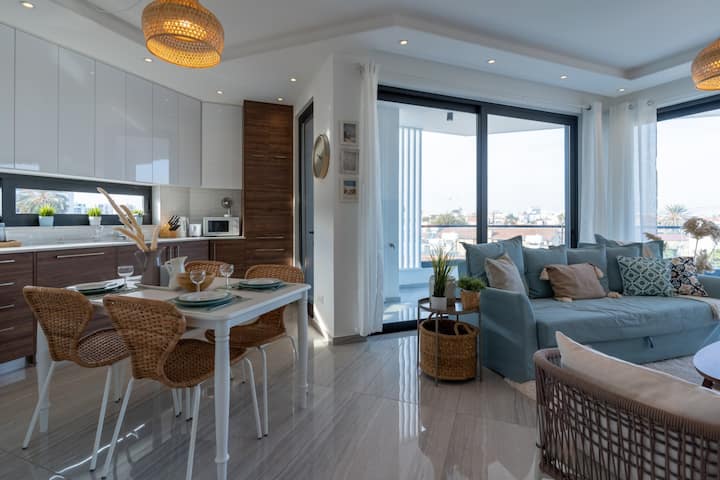 Thálassa 2-bedroom Apartment In Larnaca - Larnaka