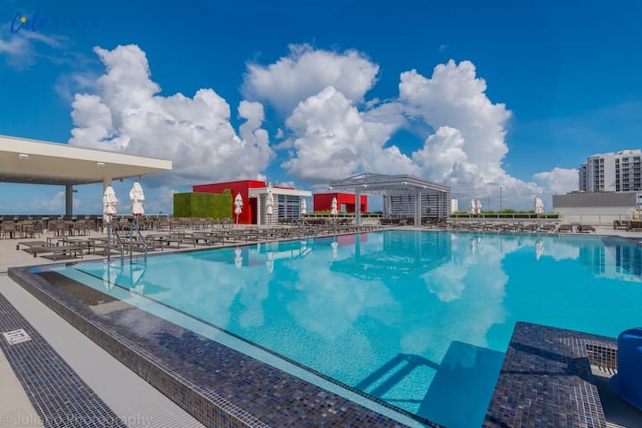 Ch Luxury Accessible With Partial Ocean View-cs5 - Hollywood, FL
