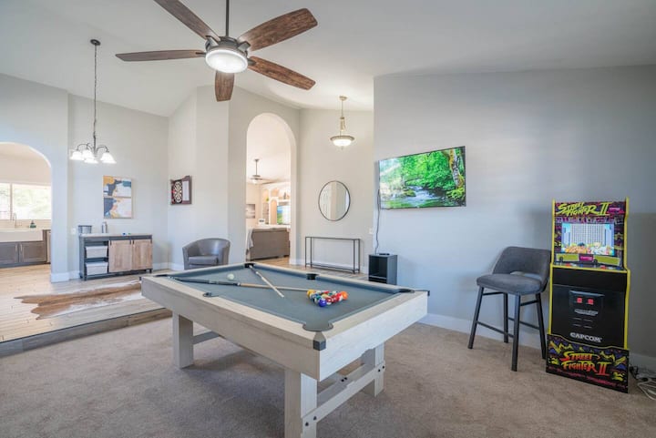 Pool + Pool - 4b/2b Luxurious Home-arcade/darts - Tempe, AZ
