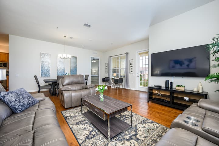 Penthouse Vacation Condo, Near The Parks - 2015 - Orlando, FL