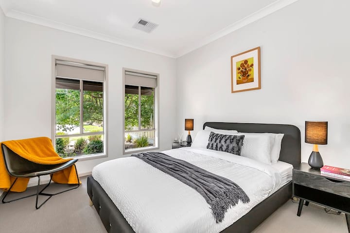 Opie's Oasis Between West Beach & Henley South - Glenelg