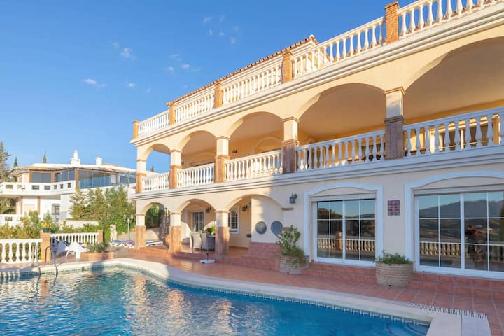 Villa Carlos Mijas Golf - By Happy Rentals - Mijas
