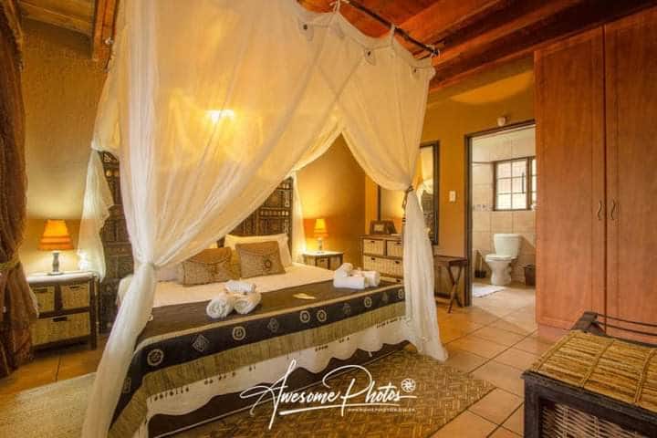 Villa - Sleeps 10 - Pool - Patio - Housekeeping - Marloth Park