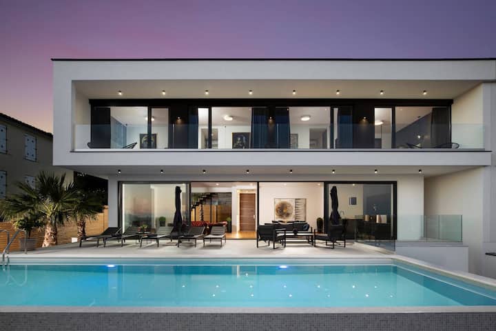 Luxury Villa Dali - 42 M2 Infinity Pool & Wellness - Ližnjan