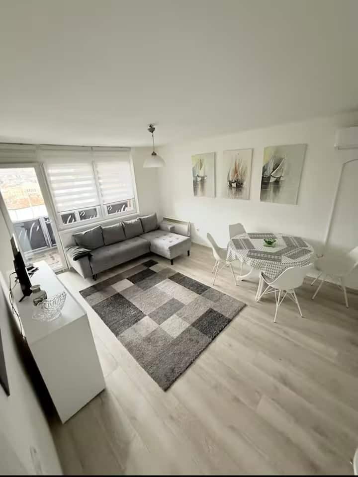 Heart Of Sarajevo / Elegant Apt - Sarajevo