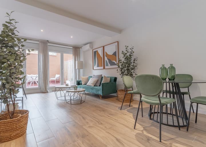 Large With Terrace- 2bd 1.5bth- Plaza Castilla - Madrid