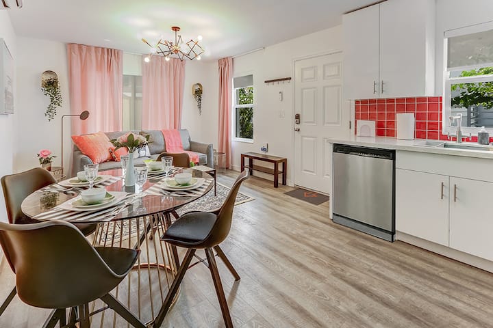 Rosa: Casita Near Beach & Gym Access - Hollywood, FL