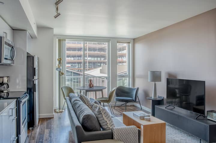 Blueground | Bellevue, Gym & W/d, Nr Shopping - Bellevue, WA