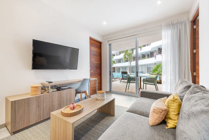 Swim-up 1-bedroom Apartment - Riviera Maya