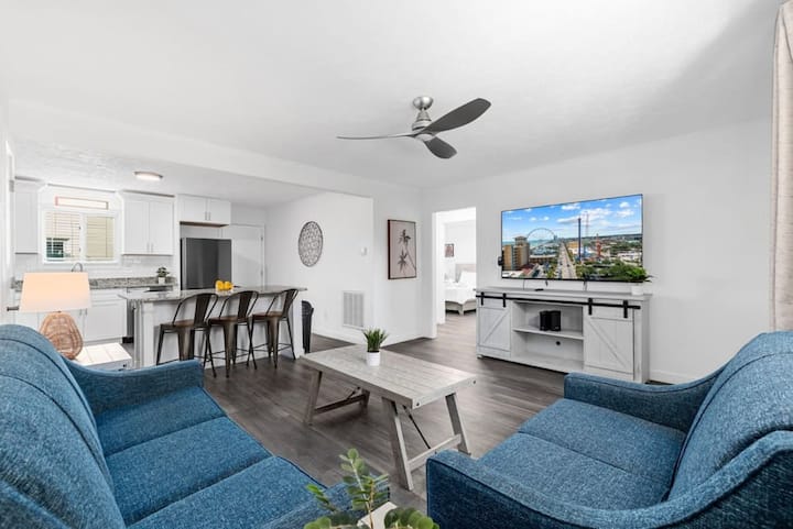 Azul Condos- Book 3 Nights, Get 4th Free - Myrtle Beach, SC