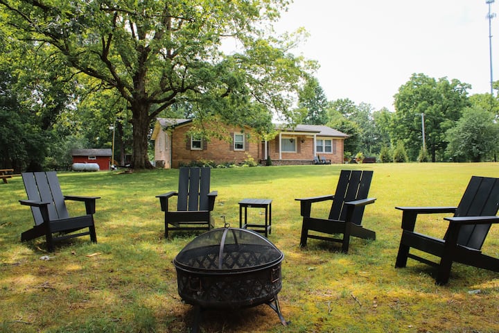 Scenic Mtn. Home:  Pond, Hot Tub, Firepit - Monteagle, TN
