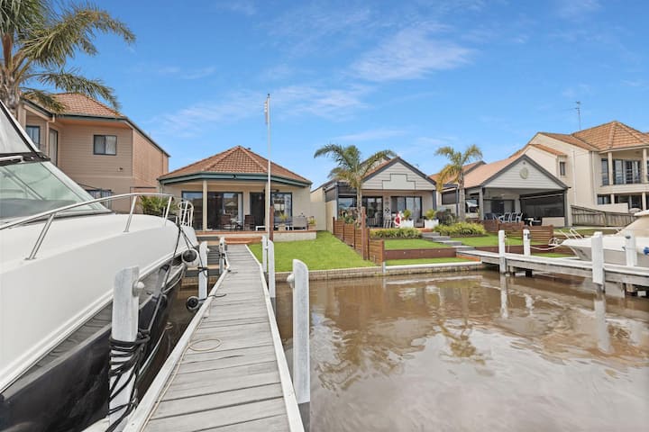 Blue Haven-waterfront Oasis, 3br, Jetty, Alfresco - Paynesville