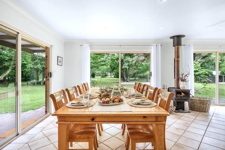 Chateaumelion - Country Haven In Berry - Berry