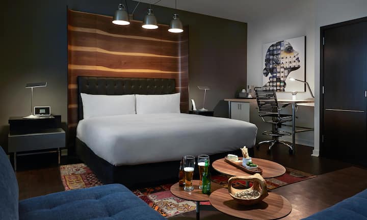 Art-laden, Creative Haven For Culture Seekers - Usa