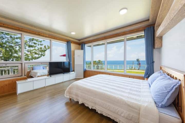 아름다운 동해바다와 함께하는 객실, 스페이드(오션뷰) - Donghae-si