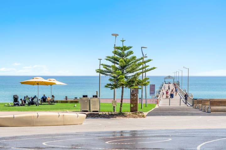 Belle Escapes - Vitamin Sea At Henley Beach - Adelaide
