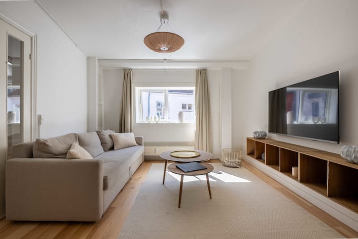 Bright & Spacious Apartment For Up To 8 People - Copenhagen
