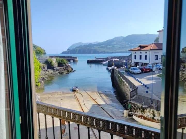 Mundaka Old Port - Pedernales