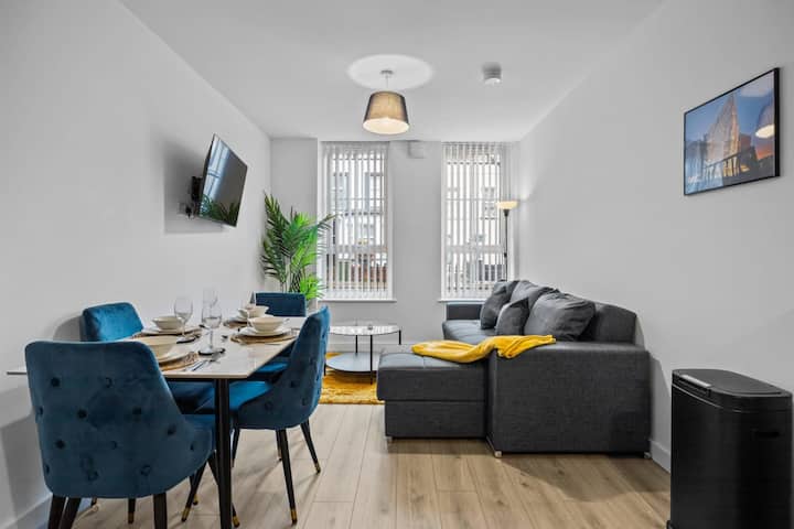 Modern 2 Bedroom Apartment In Belfast East Village - Belfast