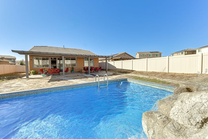 Luxe Beaumont Home W/ Private Pool! - Beaumont, CA