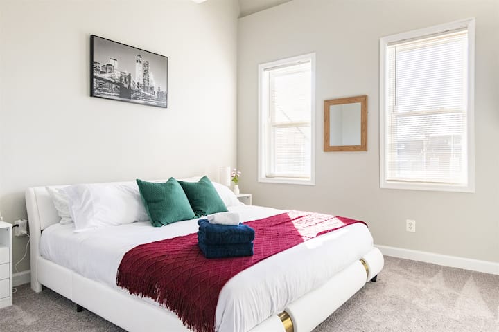 Spacious, Relaxing & Gorgeous 4bd/4ba House In Dc! - Washington, D.C.