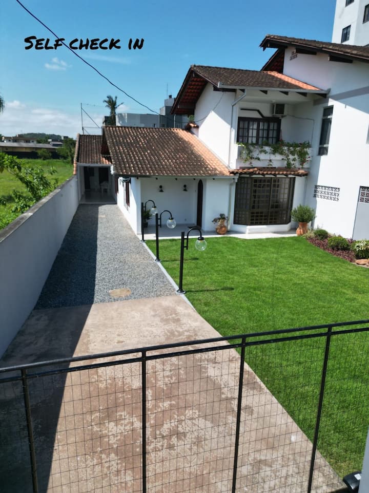 Rcm Vilas - Casa Confortável 02 - Joinville, Brasil