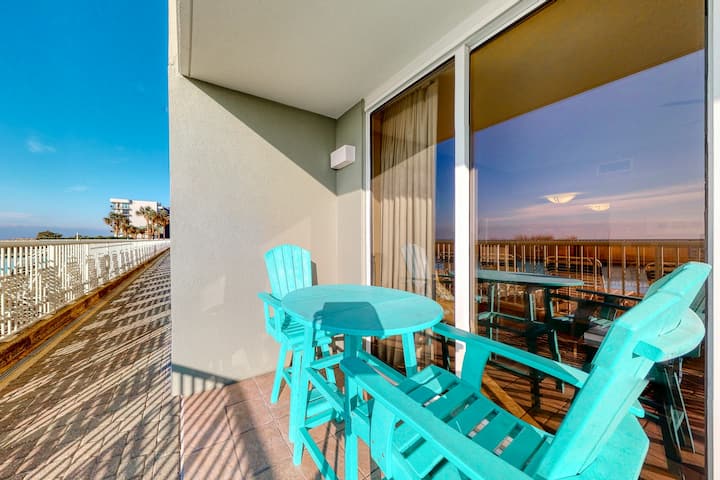 Oceanfront 1br | Ground Floor | Pool | Balcony - Fort Walton Beach, FL