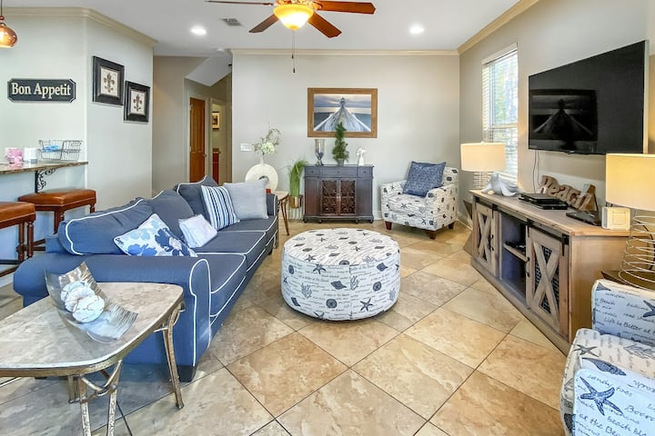 Pet-friendly Home In Destin, Beach, Pool + Hot Tub - Destin, FL