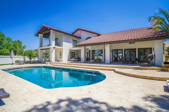 Luxury 4br | Pool | Patio | W/d - Mesa, AZ