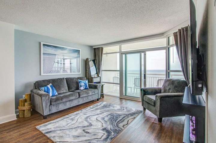 2br Oceanfront 21st-floor | Hot Tub - Myrtle Beach, SC