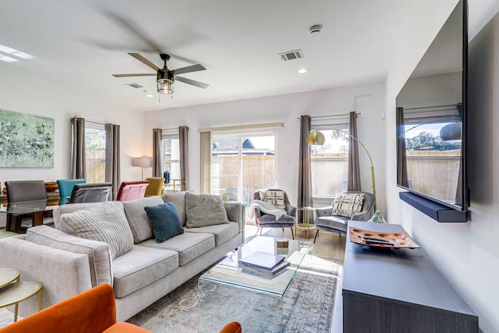 Modern Houston Retreat W/ Patio, 11 Mi To Dtwn - Houston, TX
