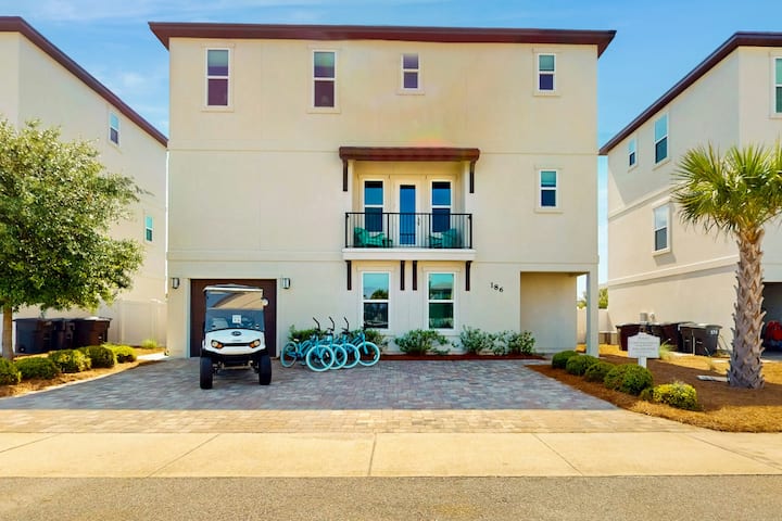 Luxe 5br With Pool & Foosball, 5-min Walk To Beach - 미라마르 비치