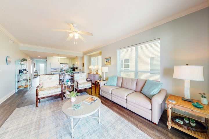 Dreamy 3br Oceanview 2nd-floor | Balcony | Pool - Mexico Beach, FL