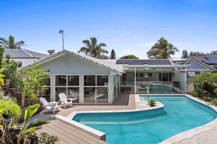 Exquisite Beachside Luxury Resort Style Pool - Terrigal